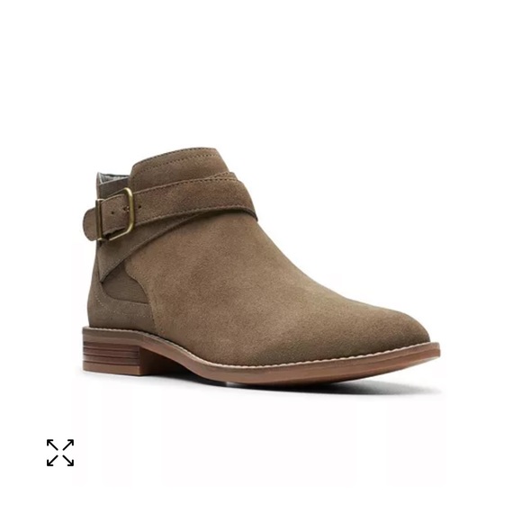 Clarks | Shoes | Clarks Collection Womens Camzin Hale Ankle Booties ...
